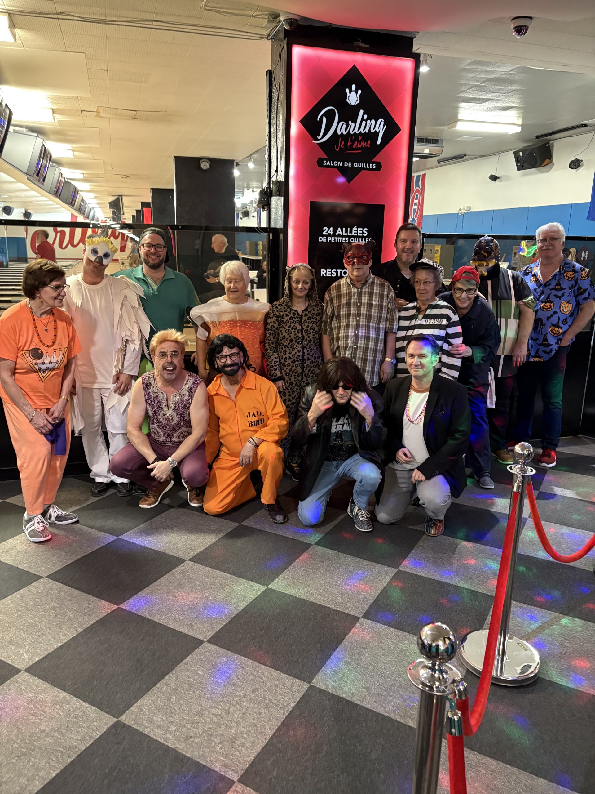 Halloween au Darling! - Salon de quilles Darling